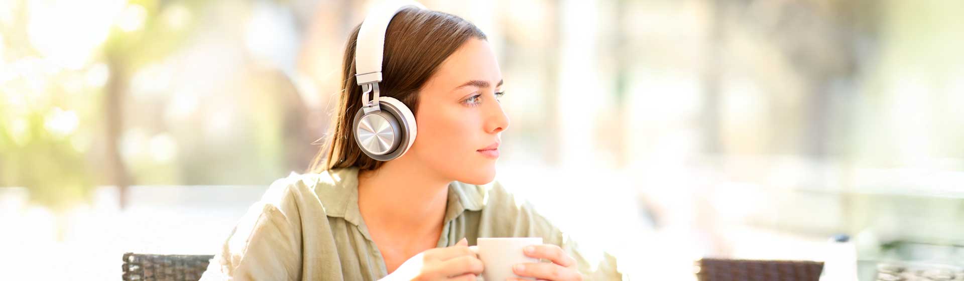 Beneficios de los audiolibros | Escuchar también es leer